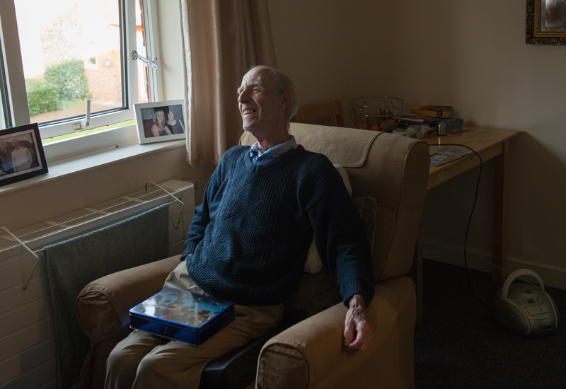 GPs to get £10 bonus for every housebound patient they vaccinate